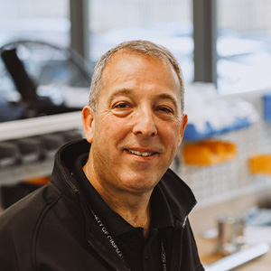 Versine: The Ultimate Fluid Head For Broadcast | Vinten